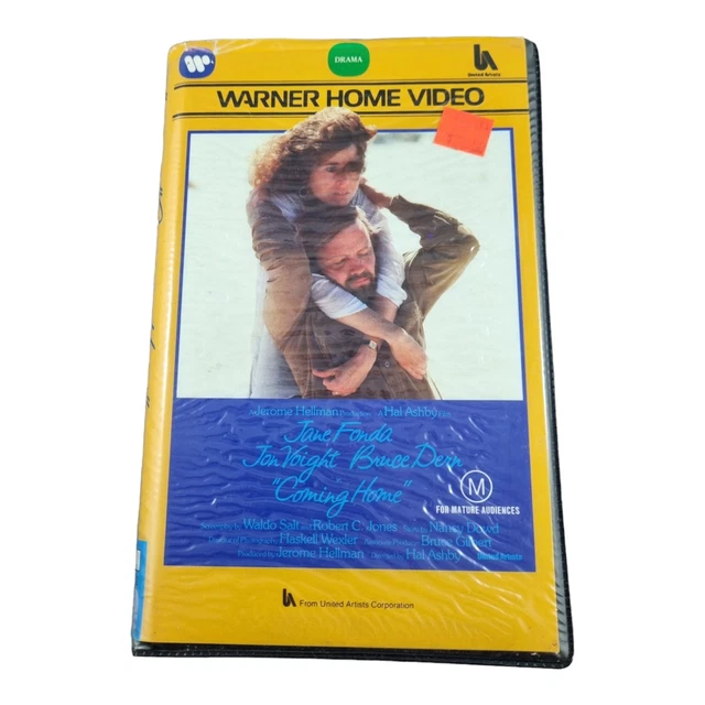 COMING HOME - JANE FONDA & JON VOIGHT - VHS - Clamshell - Warner Home ...