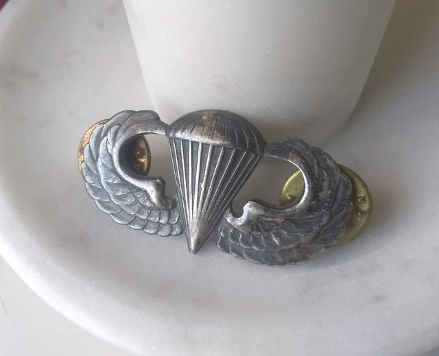 WW2 STERLING PARATROOPER Jump Wings Pin WWII US Army Airborne medal lot ...