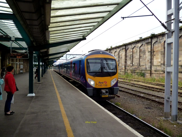 PHOTO 12X8 CARLISLE station A Trans-Pennine Class 185 unit arrives at ...