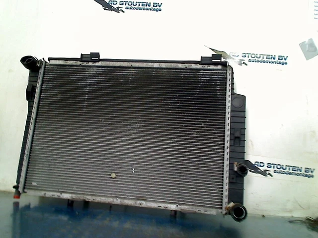 RADIATEUR EAU MERCEDES-BENZ SLK (R170) 2001 2025003103 EUR 40,00 ...