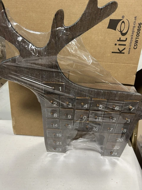 WOODEN ADVENT NATURAL Wood Reindeer Advent Calendar Gisela Graham ...