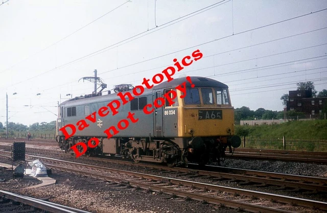 ORIGINAL 35MM Slide Diesel /Steam Train / Engine Railway 86034 circa ...