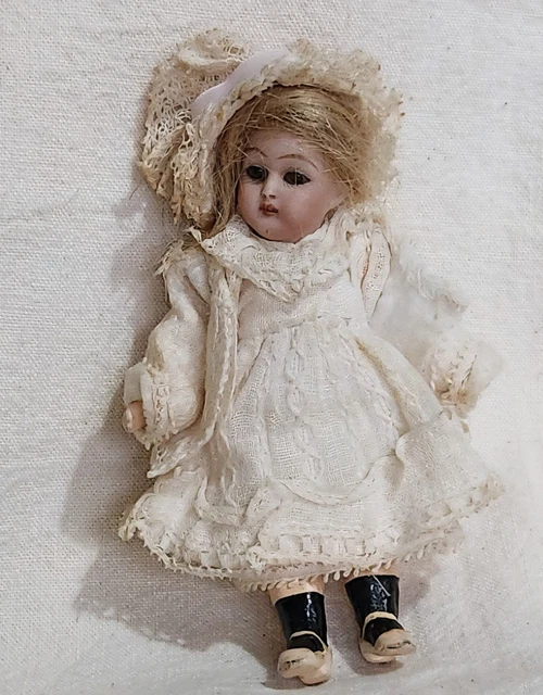 LOVELY 4.5& ANTIQUE German Mignonette Bisque Head Blonde Hair Dolls ...