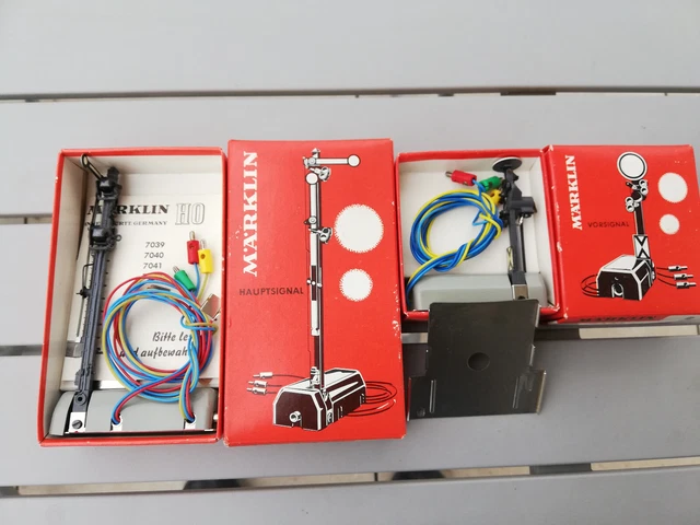 MARKLIN HO LOT UN SEMAPHORE ET UN SIGNAL AVANCE ELECTRIQUES REF 7040 et ...