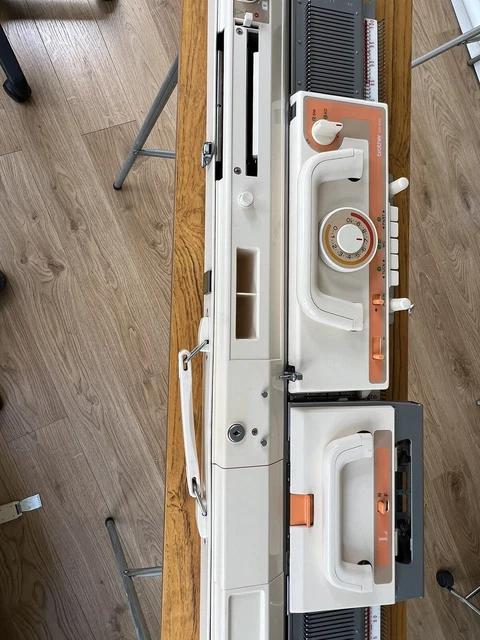 FULLY SERVICED BROTHER KH840 Standard Gauge Knitting Machine. Read ...
