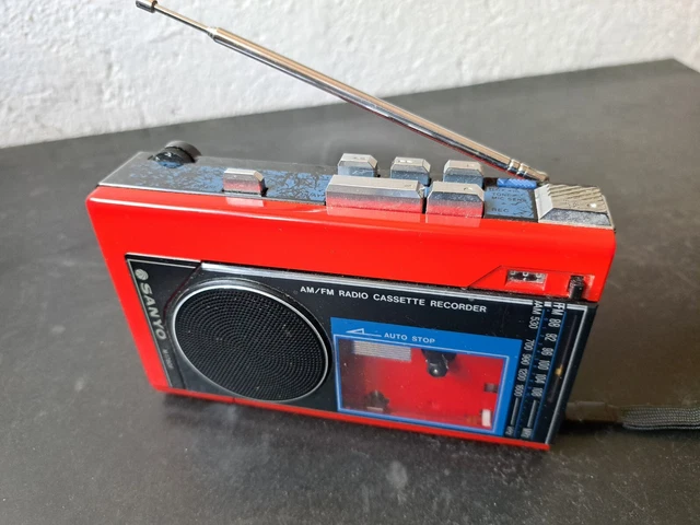SANYO MINI AM/FM Radio Cassette Recorder 1780F vintage EUR 20,00 ...