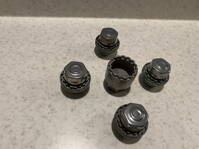 LOCKING WHEEL NUTS & Key LR116657 Range Rover Evoque / Discovery Sport ...