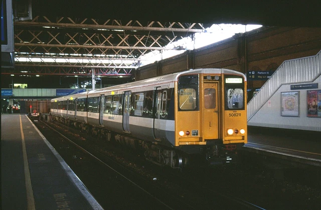 8300 ORIGINAL COLOUR Slide Emu Class 508 211 At London Bridge 2008 £2. ...