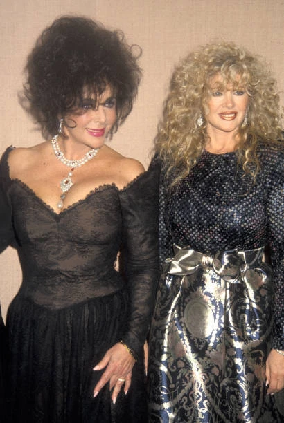 ELIZABETH TAYLOR & Connie Stevens at 21st Friends of Tel Has - 1991 Old ...
