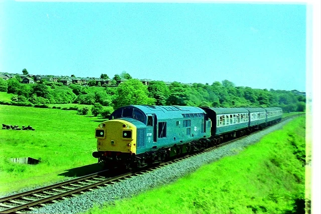 35MM RAILWAY COLOUR Negative Class 37 109 at Burrs ELR £1.75 - PicClick UK