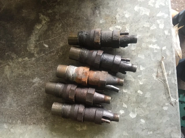VW T4 TRANSPORTER 1992 2.4D Aab Set Of Five Diesel Injectors 068130202 ...