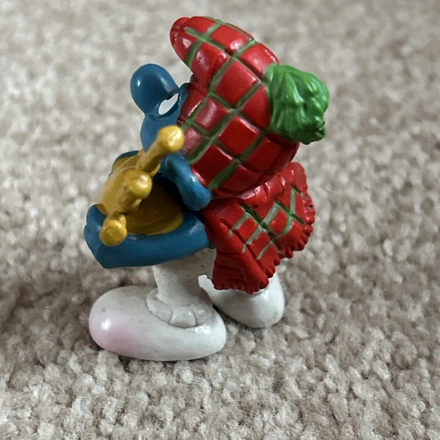 VINTAGE 1978 SCOTTISH BagPipe Smurf Peyo Bully West Germany Smurfs $10. ...