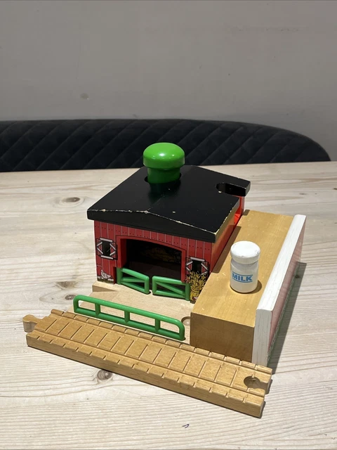 THOMAS WOODEN RAILWAY SODOR DAIRY FARM for wooden train sets £28.00 ...