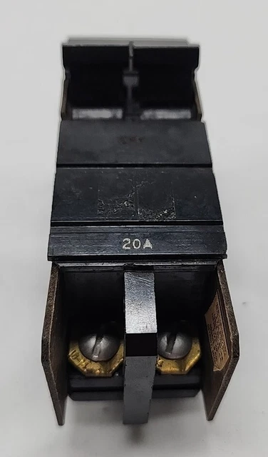 SQUARE D XO Xo220 Circuit Breaker 20 Amp 2 Pole 240V. Xo0220 $55.00 ...