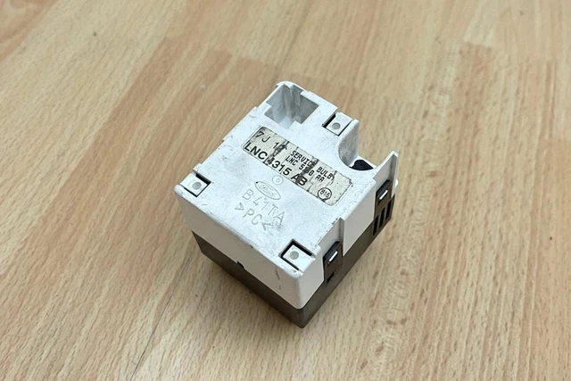 DASHBOARD VENT ANALOGUE CLOCK LNC4315AB - Jaguar XJ8 XJR X308 1997-2002 ...