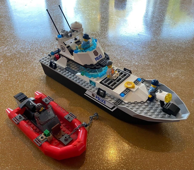 LEGO CITY POLICE PATROL BOAT AND DINGHY 60129 Complete £19.99 - PicClick UK