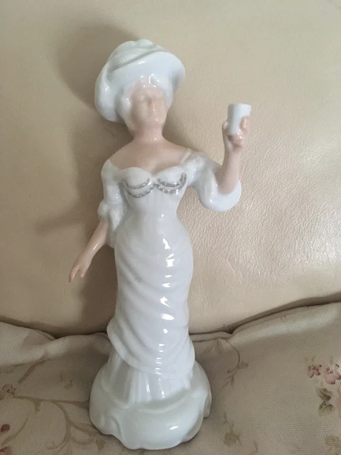 GEROLD BAVARIA W. Germany, Porzellan Figur Rokoko Dame mit Rosenkorb ...