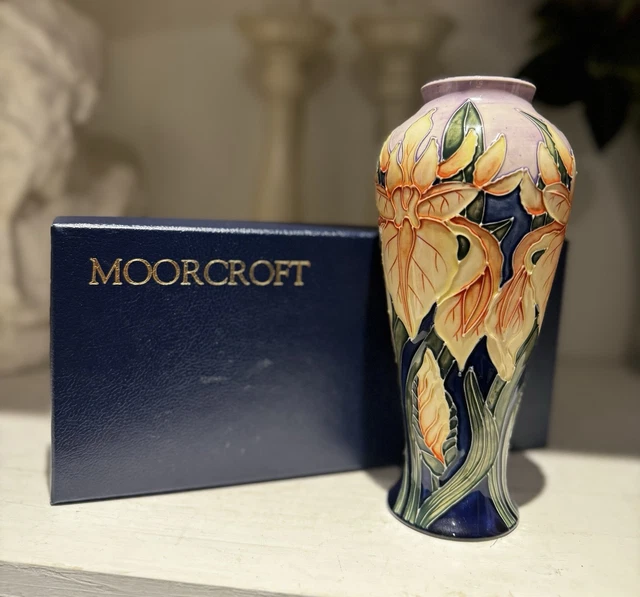 MOORCROFT POTTERY ‘WINDRUSH’ Pattern 20.5cm Vase by Debbie Hancock £146 ...
