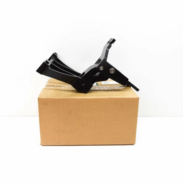 LAND ROVER RANGE ROVER L322 Side Step Bracket LR004811 New Genuine £310 ...