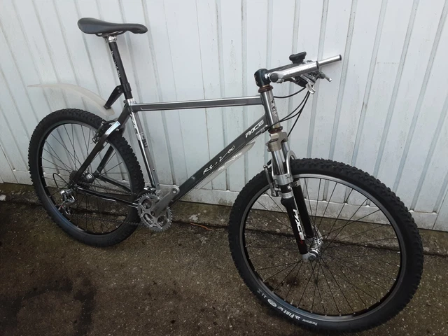 PACE RC200 F6 Shimano XT groupset,Sella Italia Flight Titanium, Syncros ...