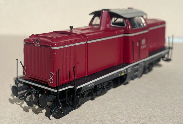 ROCO 62825 DIESELLOKOMOTIVE BR 212 der DB Ep. IV, mit OVP, H0, digital ...