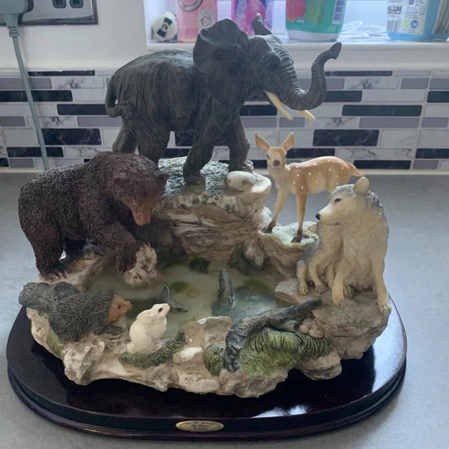 THE JULIANA COLLECTION Elephant Bear Wolves Sculpture Figurine Ornament ...