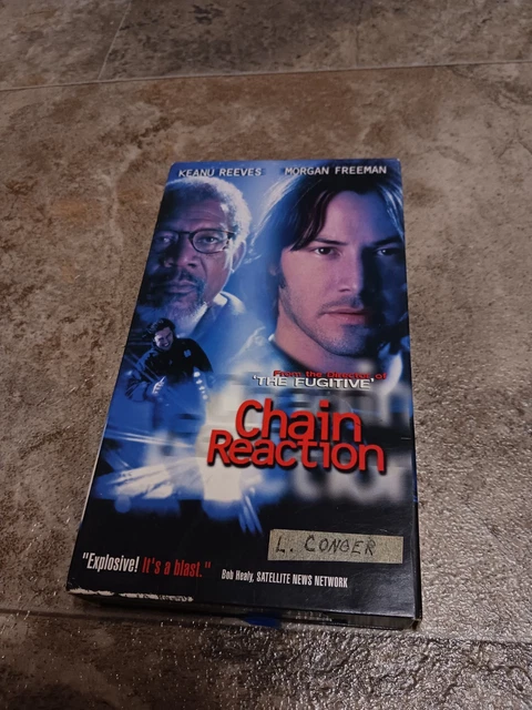 1996 VINTAGE CHAIN Reaction Movie VHS Tape Keanu Reeves Morgan Freeman ...