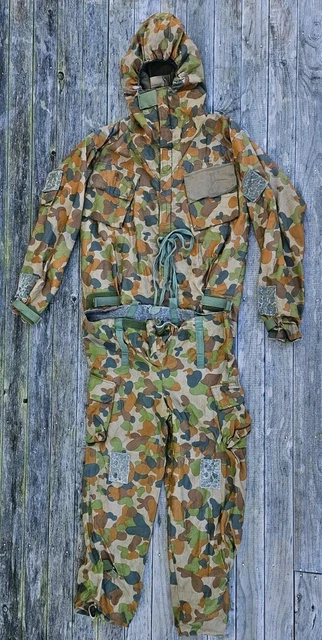 AUSTRALIAN ARMY DPCU Nuclear Biological Chemical NBC suit Large ...