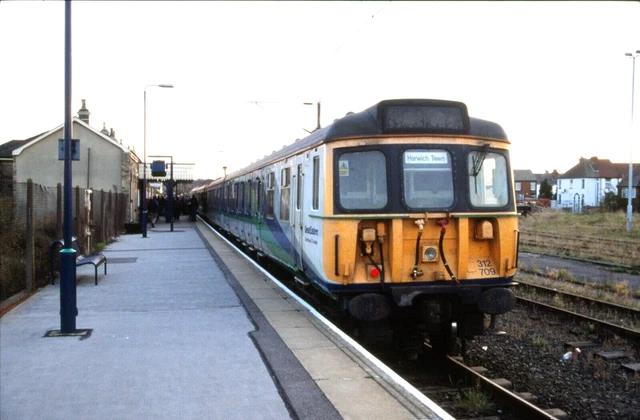 1574 ORIGINAL COLOUR Slide Emu Class 312 709 At Harwich £2.99 - PicClick UK