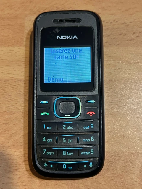 NOKIA 1208 RH-105 téléphone fonctionne tres bien sur Bouygues telecom ...