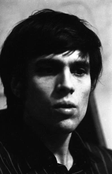 ERIC ANDERSEN POSES for a portrait session in in New York, N - 1966 Old ...
