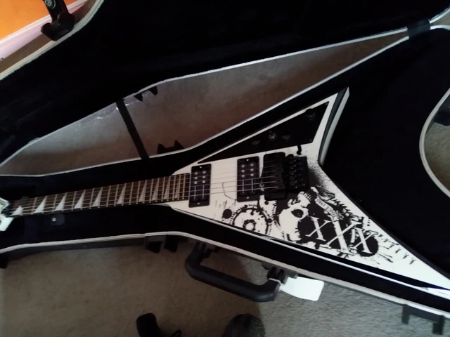 JACKSON RR5FR MIJ 30th Anniversary Randy Rhoads White and Black 1 of 30 ...