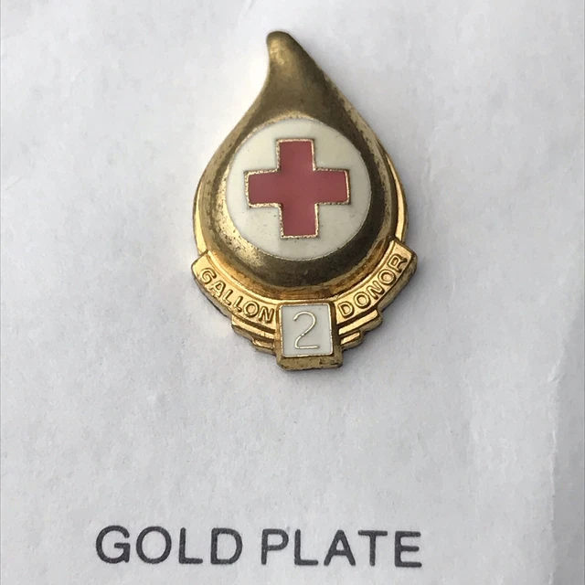 RED CROSS 2 Gallon Blood Donor Vintage Pin Gold Plated Award on Card £ ...