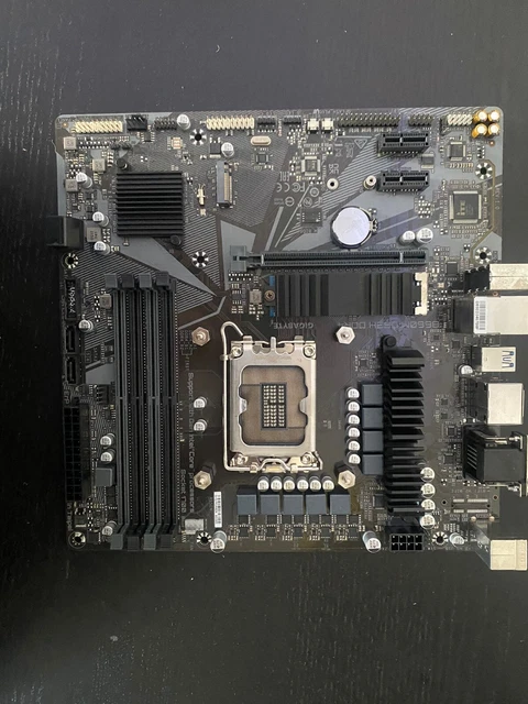 GIGABYTE B660 DS3H AX DDR4 LGA 1700 ATX Intel Motherboard £90.00 - PicClick UK