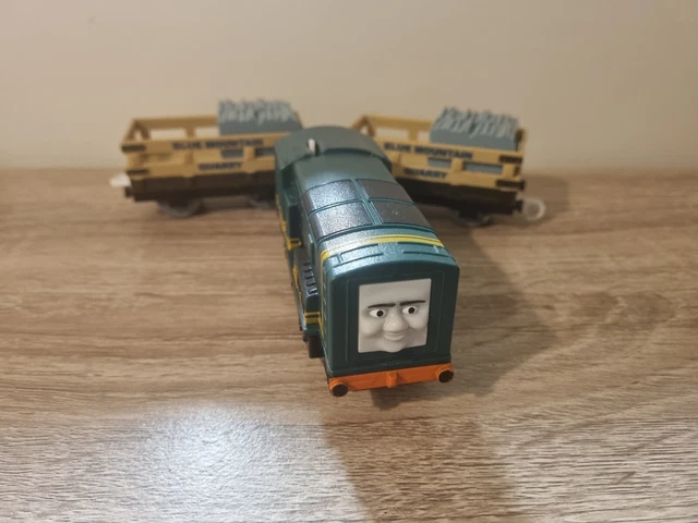 TOMY TRACKMASTER THOMAS The Tank Engine Battery Train Paxton + BMQ ...