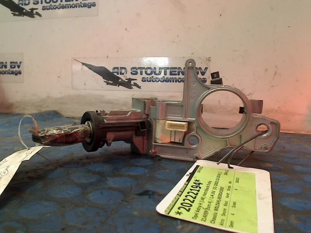 NEIMAN / COMMUTATEUR D ALLUMAGE + CLEF Opel Astra H (L48) 2004 N0501882 ... NEIMAN / COMMUTATEUR D ALLUMAGE + CLEF Opel Astra H (L48) 2004 N0501882 ...