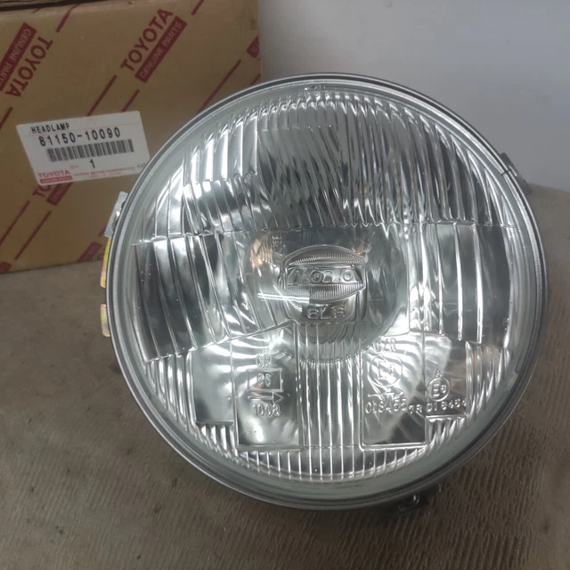 NOS GENUINE TOYOTA トヨタ Headlamp Assy Lh Rhd Starlet Kp62 # 81150-10090 ...