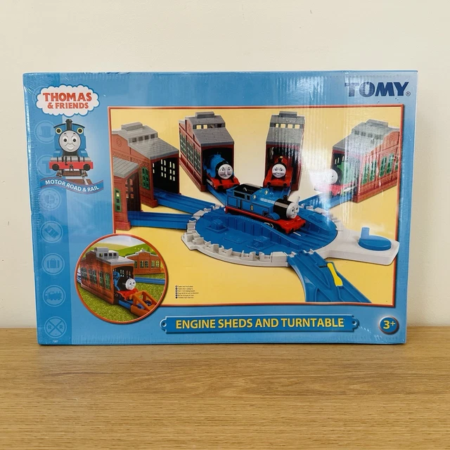 ENGINE SHEDS AND Turntable - Thomas & Friends Trackmaster Railway ...