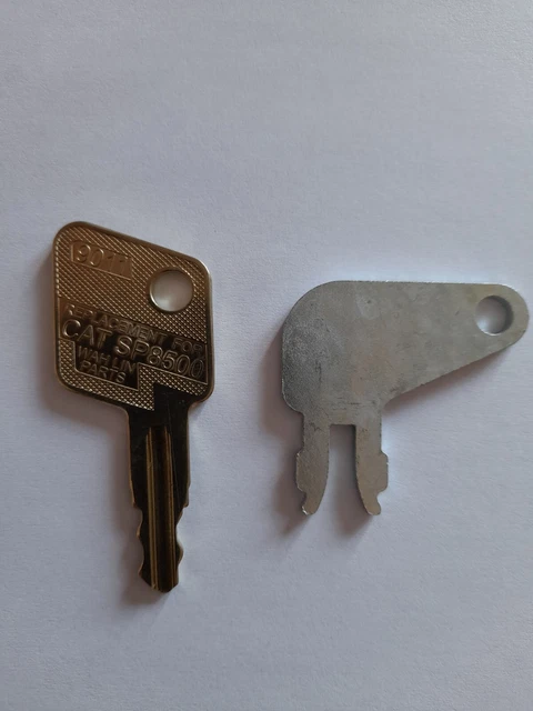 CAT CATERPILLAR IGNITION & Master Disconnect Key Set 5P-8500 & 8H-5306 ...