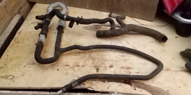 FORD TRANSIT SMILEY MK5 1994-2000 Oil Cooler And Coolant Hose £30.00 ...