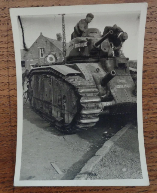FOTO, PANZER, FRANKREICH mit Kennung Bourrasque, Beutepanzer, WW2 WK2 ...