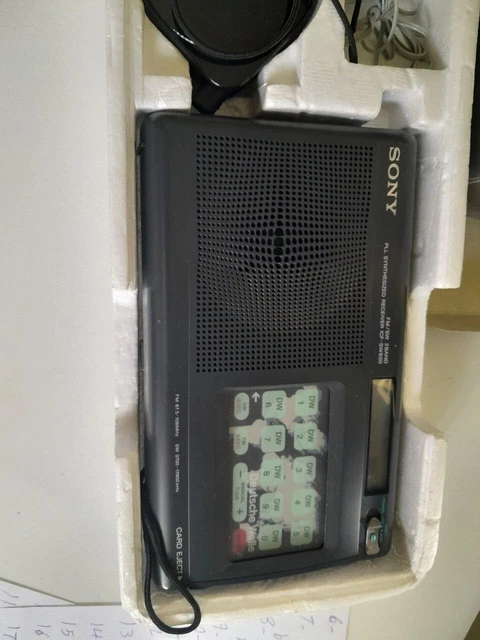 RADIO SONY ICF-SW800 WORLD BAND RECEIVER. Functioning properly. $5.00 ...