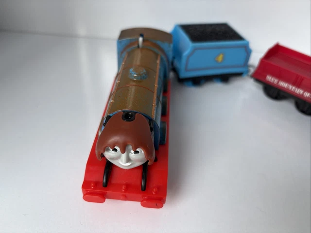 TRACKMASTER REVOLUTION THOMAS The Tank Engine Battery Train Muddy ...