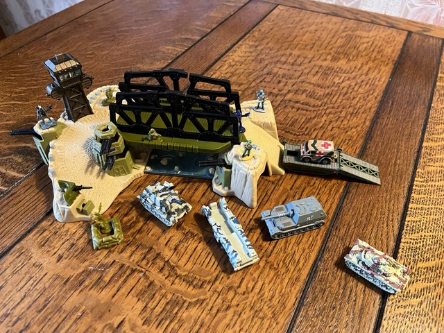 VINTAGE MICRO MACHINES Galoob Military Bridge Base PlaySet Vehicles ...