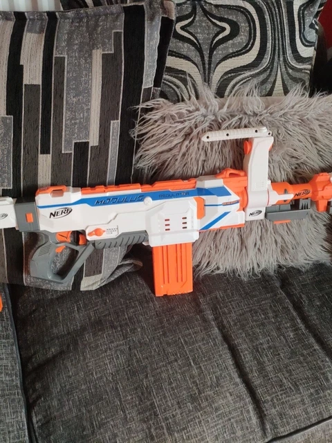 NERF MODULUS REGULATOR MOTORISED BLASTER GUN WITH ATTACHMENTS (Lot 2) £ ...