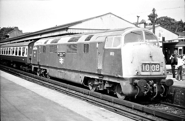 NEGATIVE 35MM WARSHIP D812 "ROYAL NAVAL RESERVE" AT BASINGSTOKE NO DATE ...