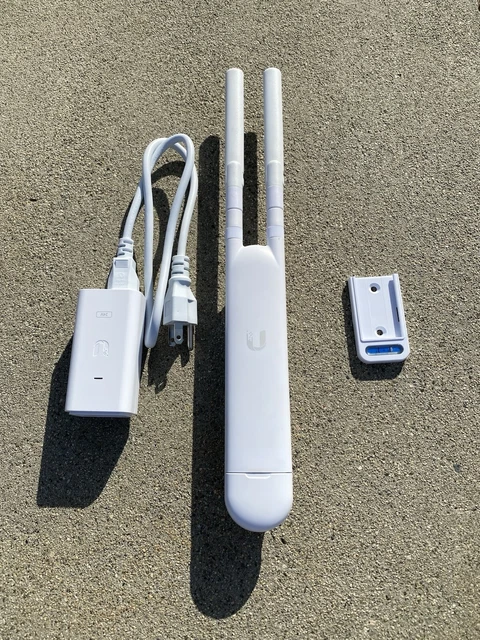 UBIQUITI NETWORKS UNIFI AC Mesh Network Access Point - UAP-AC-M-US With ...