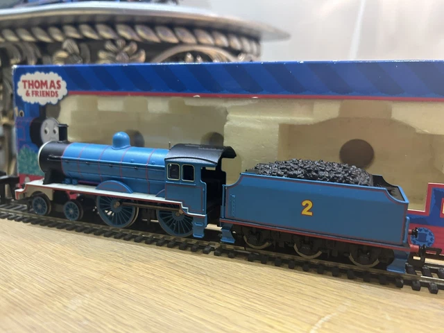 Hornby R9232 Thomas The Tank Engine And Friends Edward The Blue Engine 2 Excellent £16995