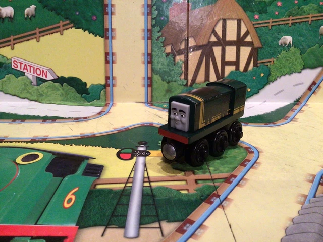 THOMAS AND FRIENDS wooden railway Wooden Train Paxton £23.95 - PicClick UK