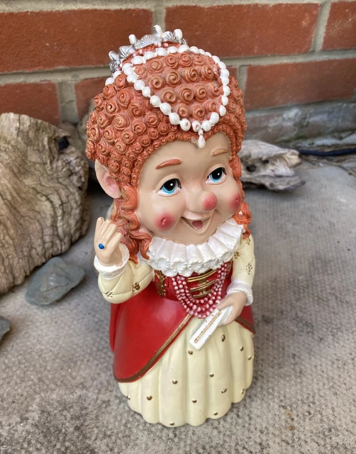 ASDA QUEEN ELIZABETH I Tudor Garden Gnome Outdoor Home Patio Decor ...